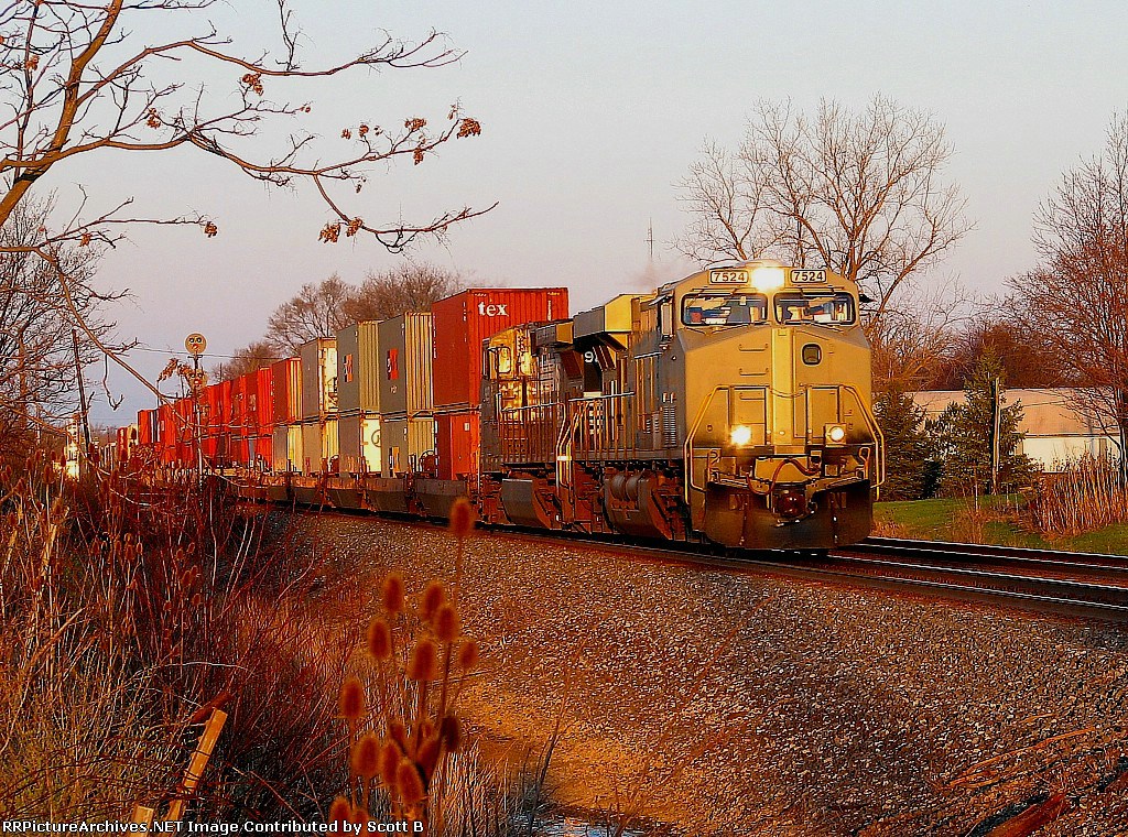 NS 7524 NS 24Z gets the first sun of the morning east of Butler